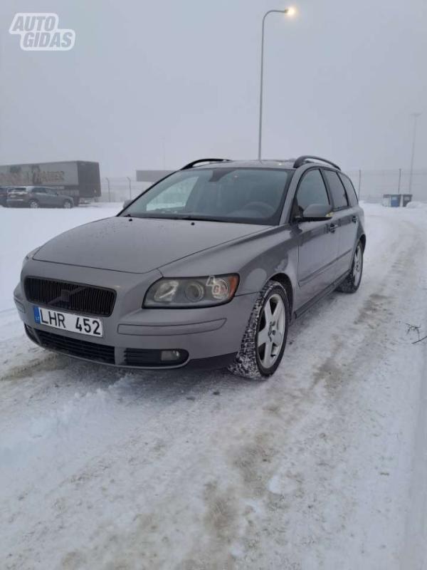 Volvo V50 2006 Klaipėda, ar dzinēja tilpumu 2.00 L un nobraukumu 400 tūkst. km par 1700 €, foto 5 vietnē AUTOMOTO.COM.LV