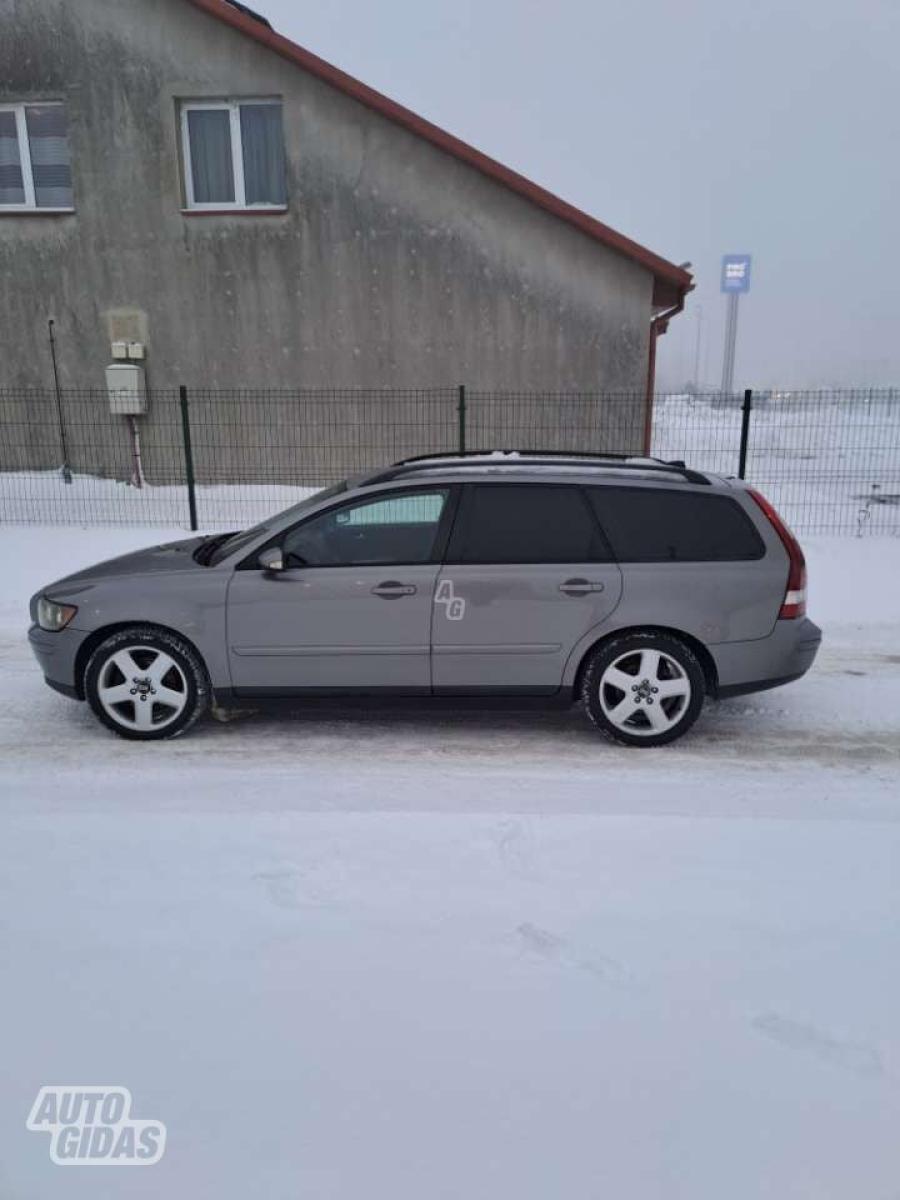 Volvo V50 2006 Klaipėda, ar dzinēja tilpumu 2.00 L un nobraukumu 400 tūkst. km par 1700 €, foto 6 vietnē AUTOMOTO.COM.LV