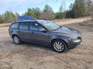 Volvo V50 2006 in Vilnius, with an engine capacity of 2.00 L and mileage of 378 thousand km for 1290 €, photo  on AUTOMOTO.COM.LV