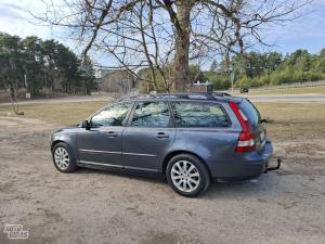 Volvo V50 2006 in Vilnius, with an engine capacity of 2.00 L and mileage of 378 thousand km for 1290 €, photo 7 on AUTOMOTO.COM.LV