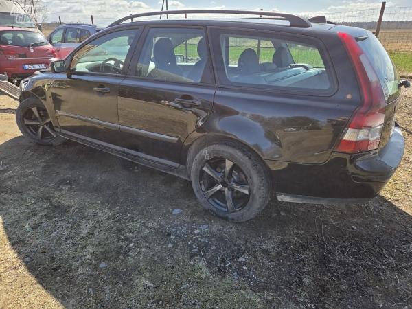 Volvo V50 2006 Radviliškis, ar dzinēja tilpumu 1.60 L un nobraukumu 320 tūkst. km par 500 €, foto 2 vietnē AUTOMOTO.COM.LV