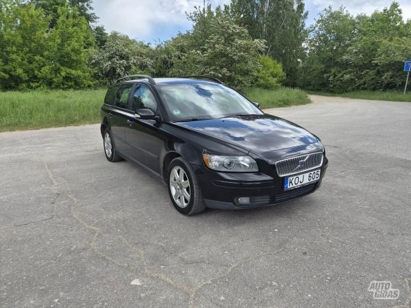 Volvo V50 2006 in Kaunas, with an engine capacity of 2.00 L and mileage of 290 thousand km for 1500 €, photo 4 on AUTOMOTO.COM.LV