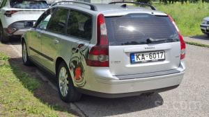 Volvo V50 2006 in Riga, with an engine capacity of 2.00 L and mileage of 314 thousand km for 1300 €, photo 4 on AUTOMOTO.COM.LV