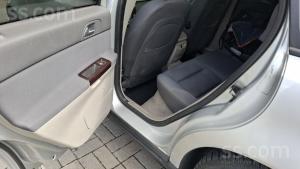 Volvo V50 2006 in Riga, with an engine capacity of 2.00 L and mileage of 314 thousand km for 1300 €, photo 12 on AUTOMOTO.COM.LV