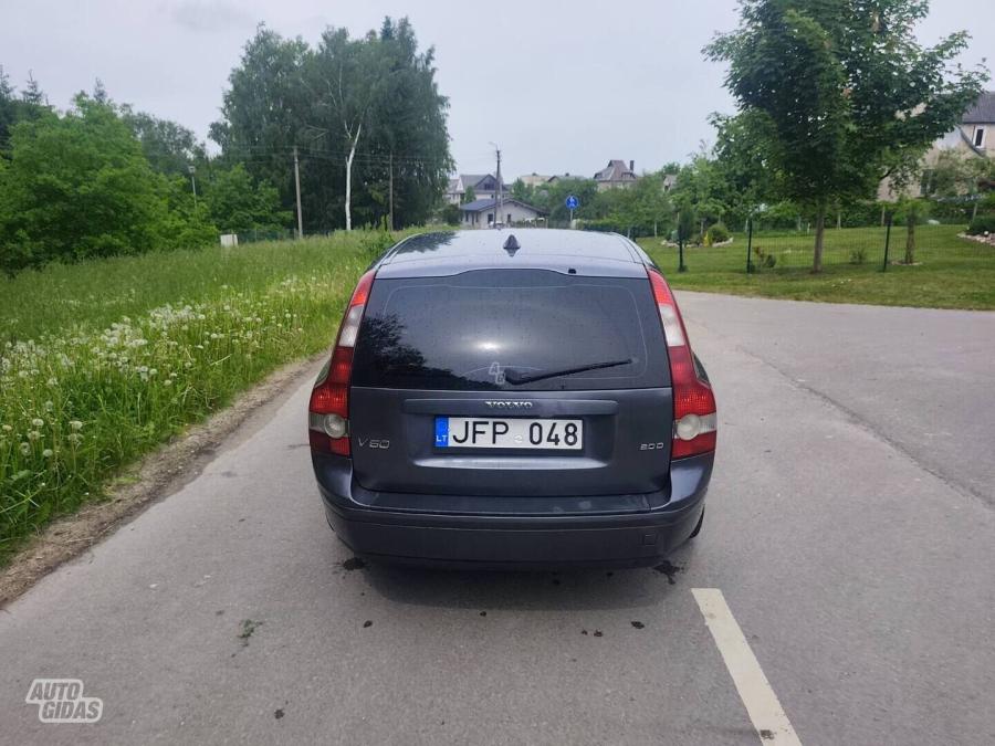 Volvo V50 2006 Raseiniai, ar dzinēja tilpumu 2.00 L un nobraukumu 200 tūkst. km par 950 €, foto 7 vietnē AUTOMOTO.COM.LV