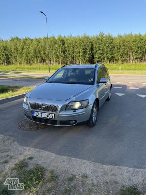 Volvo V50 2006 Viļņa, ar dzinēja tilpumu 2.40 L un nobraukumu 349 tūkst. km par 1600 €, foto 3 vietnē AUTOMOTO.COM.LV