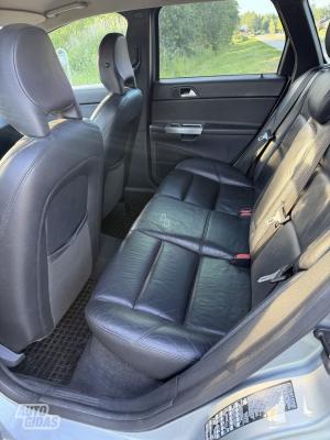 Volvo V50 2006 Viļņa, ar dzinēja tilpumu 2.40 L un nobraukumu 349 tūkst. km par 1600 €, foto 11 vietnē AUTOMOTO.COM.LV