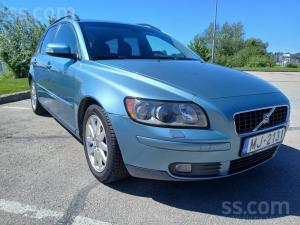 Volvo V50 2006 Rīga, ar dzinēja tilpumu 2.40 L un nobraukumu 391 tūkst. km par 2550 €, foto  vietnē AUTOMOTO.COM.LV
