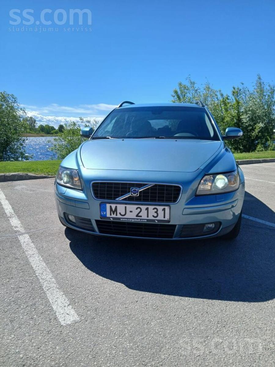 Volvo V50 2006 Rīga, ar dzinēja tilpumu 2.40 L un nobraukumu 391 tūkst. km par 2550 €, foto 7 vietnē AUTOMOTO.COM.LV