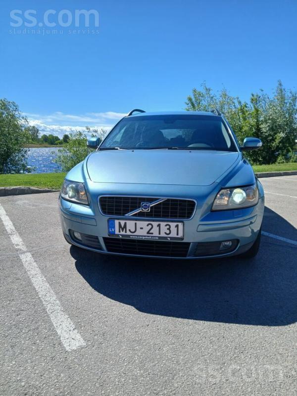 Volvo V50 2006 Rīga, ar dzinēja tilpumu 2.40 L un nobraukumu 391 tūkst. km par 2500 €, foto 6 vietnē AUTOMOTO.COM.LV