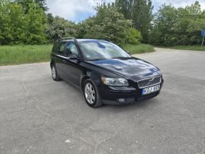 Volvo V50 2006 in Kaunas, with an engine capacity of 2.00 L and mileage of 289 thousand km for 1000 €, photo 4 on AUTOMOTO.COM.LV
