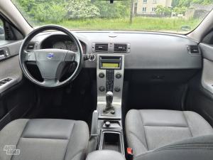 Volvo V50 2006 in Kaunas, with an engine capacity of 2.00 L and mileage of 289 thousand km for 1000 €, photo 12 on AUTOMOTO.COM.LV