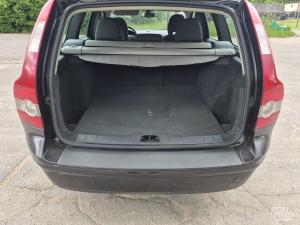 Volvo V50 2006 in Kaunas, with an engine capacity of 2.00 L and mileage of 289 thousand km for 1000 €, photo 16 on AUTOMOTO.COM.LV