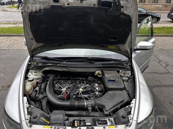 Volvo V50 2006 in Riga, with an engine capacity of 2.40 L and mileage of 378 thousand km for 2500 €, photo 10 on AUTOMOTO.COM.LV