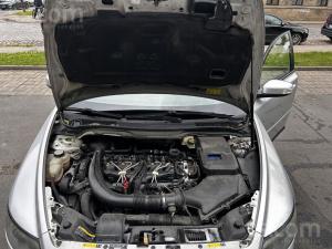 Volvo V50 2006 Rīga, ar dzinēja tilpumu 2.40 L un nobraukumu 378 tūkst. km par 2500 €, foto 11 vietnē AUTOMOTO.COM.LV