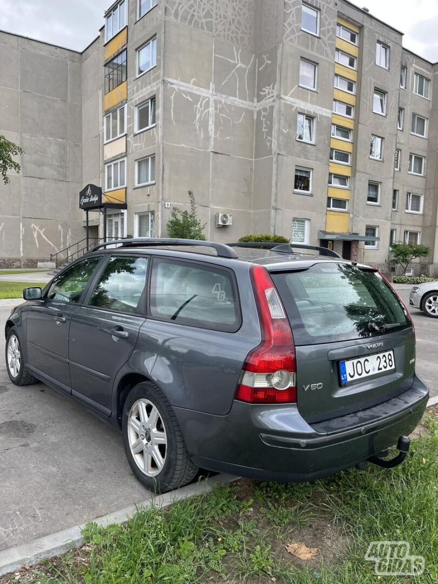 Вольво В50 2006 в Мажейкяй, объемом двигателя 2.00 л и пробегом 415 тыс. км за 1850 €, фото 5 на AUTOMOTO.COM.LV