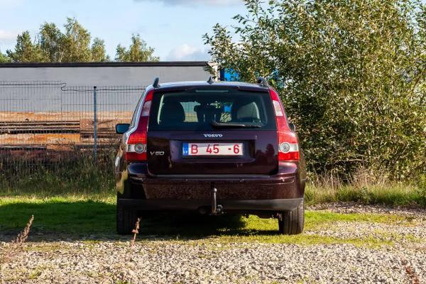 Volvo V50 2006 in Riga, with an engine capacity of 2.00 L and mileage of 280 thousand km for 2995 €, photo 6 on AUTOMOTO.COM.LV