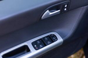 Volvo V50 2006 Rīga, ar dzinēja tilpumu 2.00 L un nobraukumu 280 tūkst. km par 2995 €, foto 13 vietnē AUTOMOTO.COM.LV