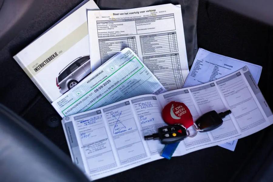 Volvo V50 2006 Rīga, ar dzinēja tilpumu 2.00 L un nobraukumu 280 tūkst. km par 2995 €, foto 29 vietnē AUTOMOTO.COM.LV