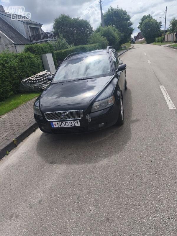 Volvo V50 2006 in Skuodas, with an engine capacity of 2.00 L and mileage of 331 thousand km for 800 €, photo 1 on AUTOMOTO.COM.LV