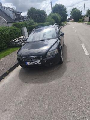 Volvo V50 2006 Skuodas, ar dzinēja tilpumu 2.00 L un nobraukumu 331 tūkst. km par 800 €, foto  vietnē AUTOMOTO.COM.LV