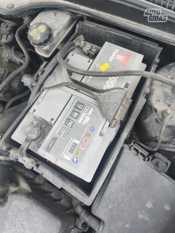 Volvo V50 2006 in Skuodas, with an engine capacity of 2.00 L and mileage of 331 thousand km for 800 €, photo 10 on AUTOMOTO.COM.LV