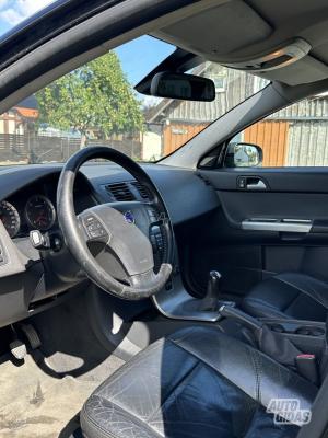 Volvo V50 2006 Šilutė, ar dzinēja tilpumu 1.60 L un nobraukumu 276 tūkst. km par 1250 €, foto 12 vietnē AUTOMOTO.COM.LV