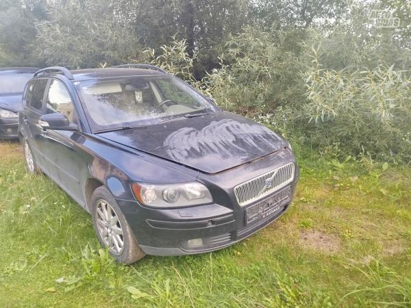 Volvo V50 2006 Panevēža, ar dzinēja tilpumu 2.00 L un nobraukumu 250 tūkst. km par 450 €, foto 4 vietnē AUTOMOTO.COM.LV