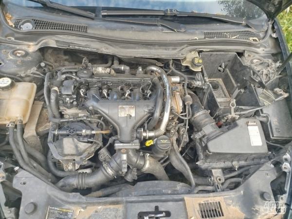 Volvo V50 2006 Panevēža, ar dzinēja tilpumu 2.00 L un nobraukumu 250 tūkst. km par 450 €, foto 6 vietnē AUTOMOTO.COM.LV