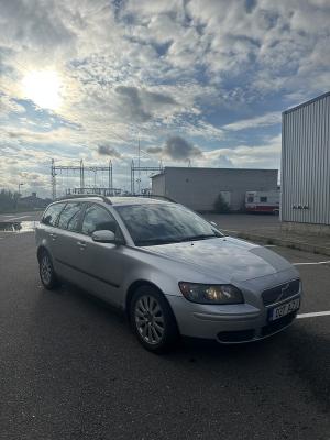 Вольво В50 2006 в Таллин, объемом двигателя 2.40 л и пробегом 288 тыс. км за 2200 €, фото 13 на AUTOMOTO.COM.LV
