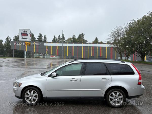 Volvo V50 2006 in Rapla, with an engine capacity of 2.40 L and mileage of 0 thousand km for 2300 €, photo 3 on AUTOMOTO.COM.LV