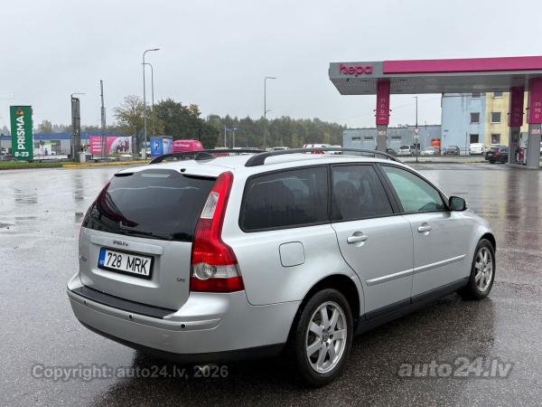 Volvo V50 2006 in Rapla, with an engine capacity of 2.40 L and mileage of 0 thousand km for 2300 €, photo 7 on AUTOMOTO.COM.LV