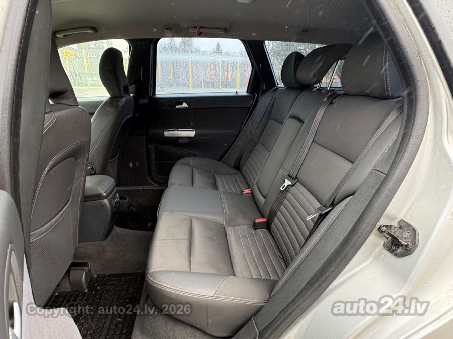 Volvo V50 2006 Rapla, ar dzinēja tilpumu 2.40 L un nobraukumu 0 tūkst. km par 2300 €, foto 11 vietnē AUTOMOTO.COM.LV
