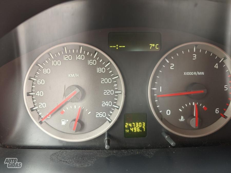 Вольво В50 2006 в Паневежис, объемом двигателя 1.60 л и пробегом 247 тыс. км за 1500 €, фото 9 на AUTOMOTO.COM.LV