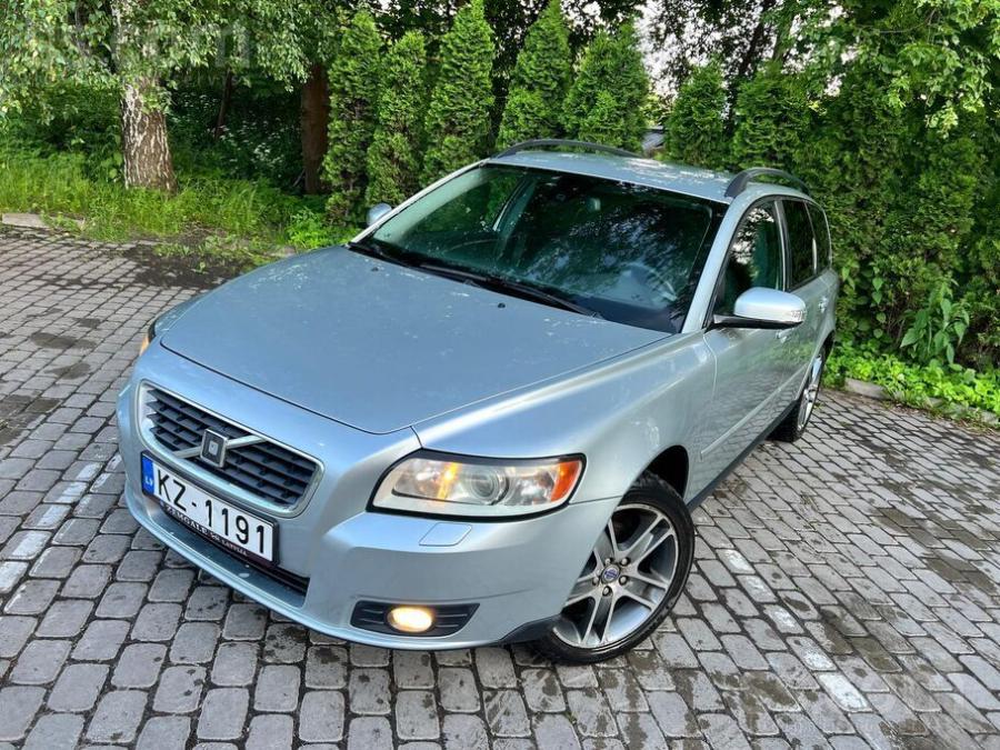 Volvo V50 2007 Rīga, ar dzinēja tilpumu 1.60 L un nobraukumu 342 tūkst. km par 1490 €, foto 1 vietnē AUTOMOTO.COM.LV