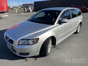 Volvo V50 2007 in Liepaja, with an engine capacity of 2.40 L and mileage of 217 thousand km for 2350 €, photo 1 on AUTOMOTO.COM.LV