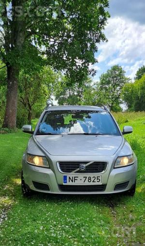 Volvo V50 2007 Ogre, ar dzinēja tilpumu 2.00 L un nobraukumu 236 tūkst. km par 2500 €, foto 1 vietnē AUTOMOTO.COM.LV