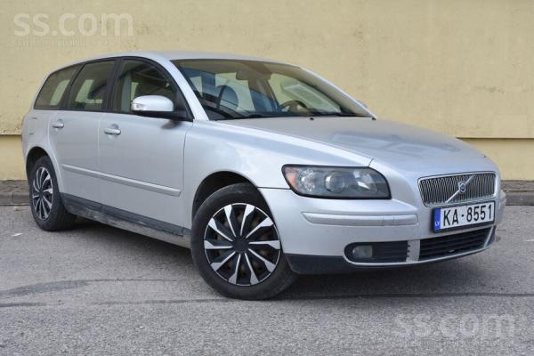 Volvo V50 2007 Talsi, ar dzinēja tilpumu 2.00 L un nobraukumu 371 tūkst. km par 1500 €, foto 1 vietnē AUTOMOTO.COM.LV