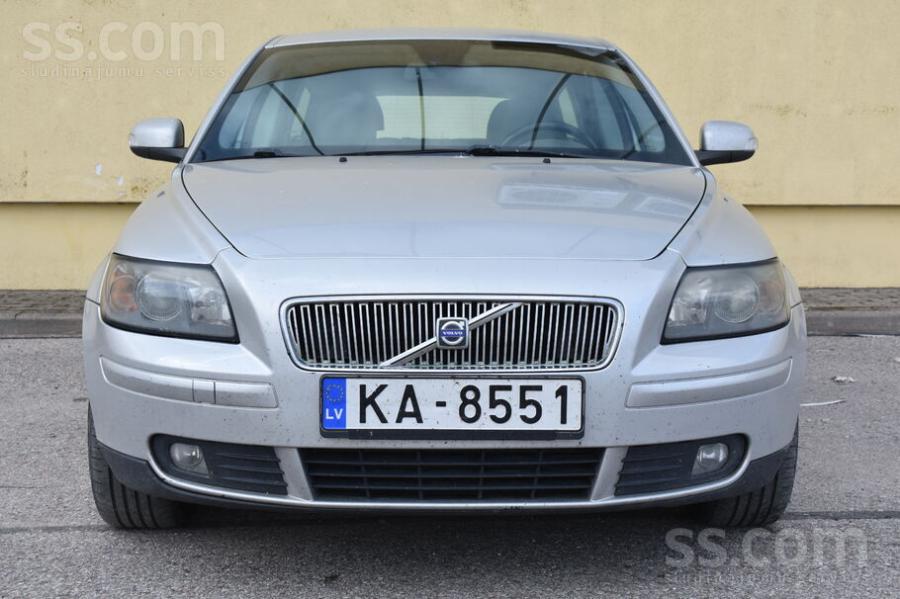 Volvo V50 2007 Talsi, ar dzinēja tilpumu 2.00 L un nobraukumu 371 tūkst. km par 1500 €, foto 3 vietnē AUTOMOTO.COM.LV