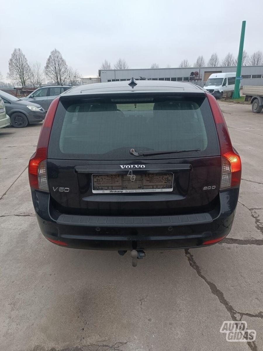 Volvo V50 2007 Marijampole, ar dzinēja tilpumu 2.00 L un nobraukumu 179 tūkst. km par 1799 €, foto 2 vietnē AUTOMOTO.COM.LV