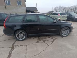 Volvo V50 2007 Marijampole, ar dzinēja tilpumu 2.00 L un nobraukumu 179 tūkst. km par 1799 €, foto 3 vietnē AUTOMOTO.COM.LV
