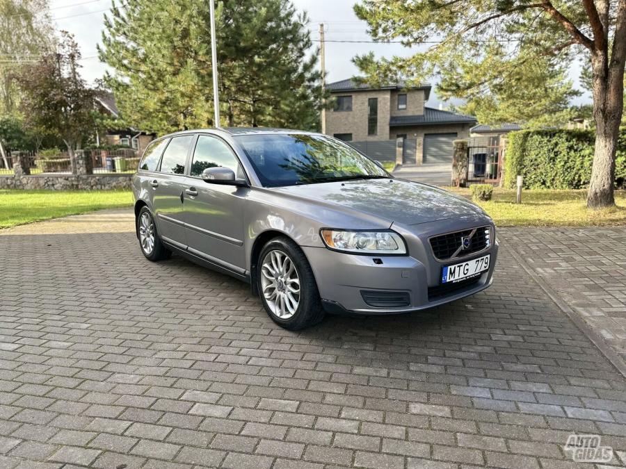 Volvo V50 2007 Viļņa, ar dzinēja tilpumu 1.60 L un nobraukumu 310 tūkst. km par 1200 €, foto 1 vietnē AUTOMOTO.COM.LV