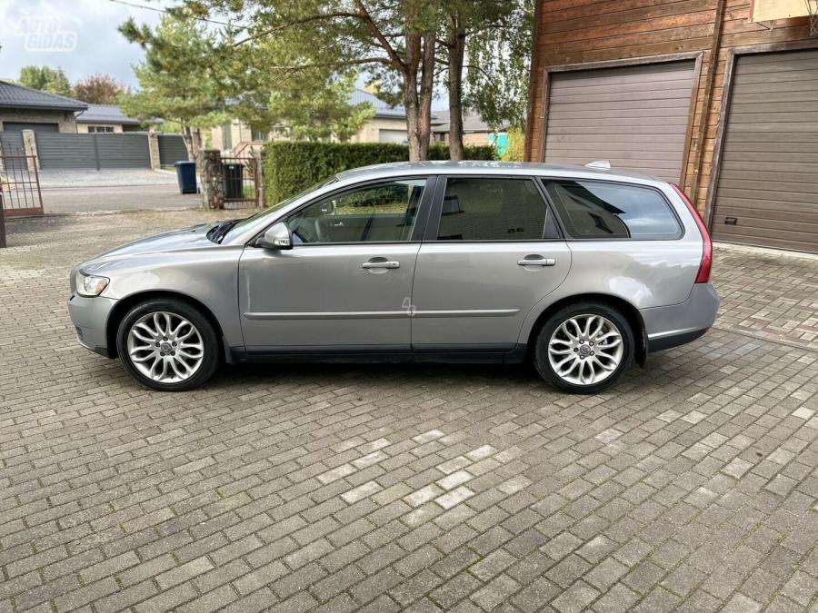 Volvo V50 2007 Viļņa, ar dzinēja tilpumu 1.60 L un nobraukumu 310 tūkst. km par 1200 €, foto 7 vietnē AUTOMOTO.COM.LV