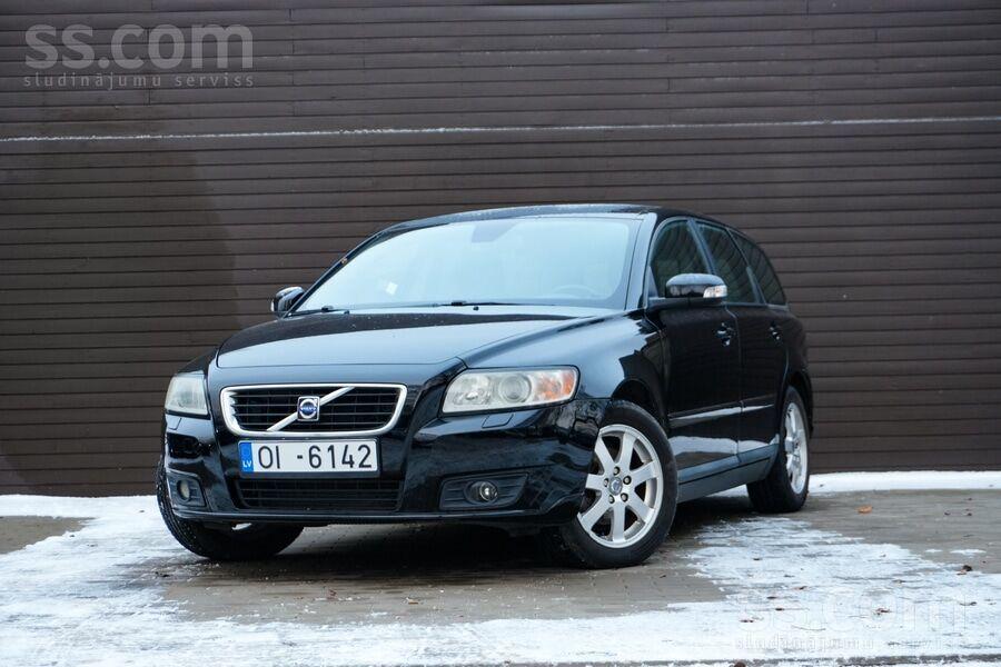 Volvo V50 2007 in Riga, with an engine capacity of 2.00 L and mileage of 294 thousand km for 3490 €, photo 1 on AUTOMOTO.COM.LV