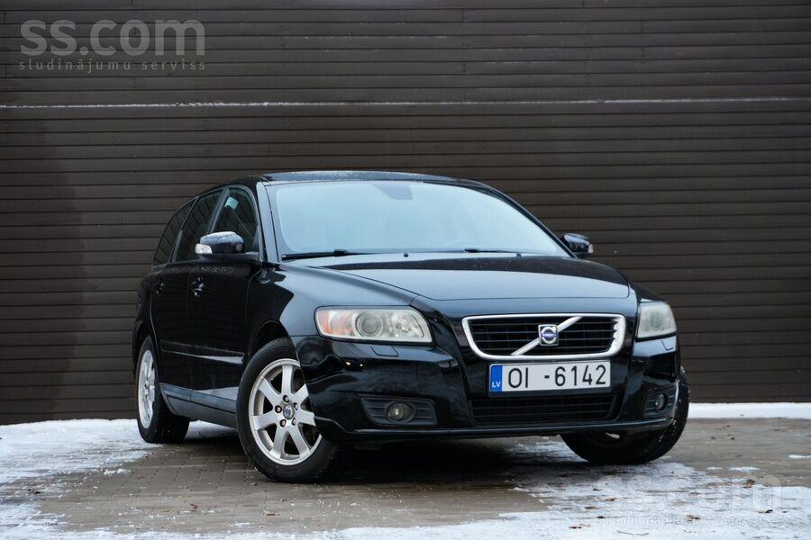 Volvo V50 2007 in Riga, with an engine capacity of 2.00 L and mileage of 294 thousand km for 3490 €, photo 2 on AUTOMOTO.COM.LV