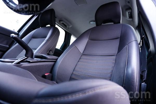 Volvo V50 2007 in Riga, with an engine capacity of 2.00 L and mileage of 294 thousand km for 3490 €, photo 9 on AUTOMOTO.COM.LV