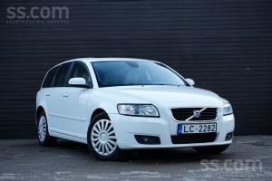 Volvo V50 2007 Rīga, ar dzinēja tilpumu 2.40 L un nobraukumu 336 tūkst. km par 4390 €, foto 2 vietnē AUTOMOTO.COM.LV
