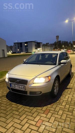 Volvo V50 2007 Valmiera, ar dzinēja tilpumu 1.60 L un nobraukumu 348 tūkst. km par 1700 €, foto  vietnē AUTOMOTO.COM.LV