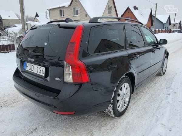 Volvo V50 2007 Alīta, ar dzinēja tilpumu 2.00 L un nobraukumu 350 tūkst. km par 1850 €, foto 8 vietnē AUTOMOTO.COM.LV