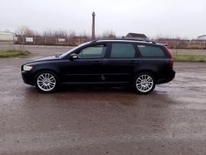 Volvo V50 2007 in Vilnius, with an engine capacity of 2.00 L and mileage of 350 thousand km for 1150 €, photo 5 on AUTOMOTO.COM.LV